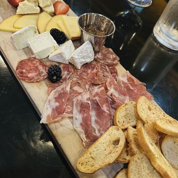 THE FOUNDRY RESTAURANT - Updated January 2026 - 357 Photos & 511 ...