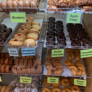TRACKSIDE DONUTS - 169 Photos & 186 Reviews - Donuts - 28001 Old 41 Rd ...