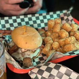 PORTLAND BURGER - 822 Photos & 620 Reviews - 304 SW 2nd Ave, Portland ...