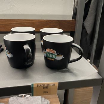 CENTRAL PERK CAFE - Updated April 2025 - 241 Photos & 65 Reviews - 205 ...