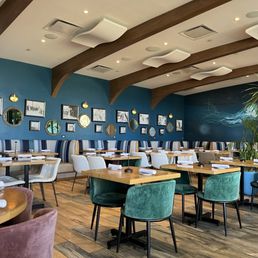 OCEANIC - Updated October 2025 - 1488 Photos - 1147 Reviews - 250 North ...