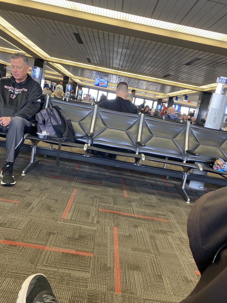 TSA PRE-CHECK TERMINAL B, EPPLEY FIELD - Updated October 2025 - 4501 ...