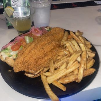 4PLAY KITCHEN & COCKTAILS - Updated July 2025 - 95 Photos & 30 Reviews ...