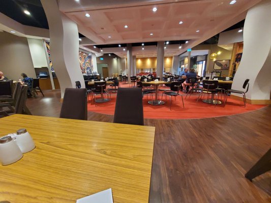 SHERATON CAVALIER CALGARY HOTEL - Updated December 2025 - 41 Photos ...