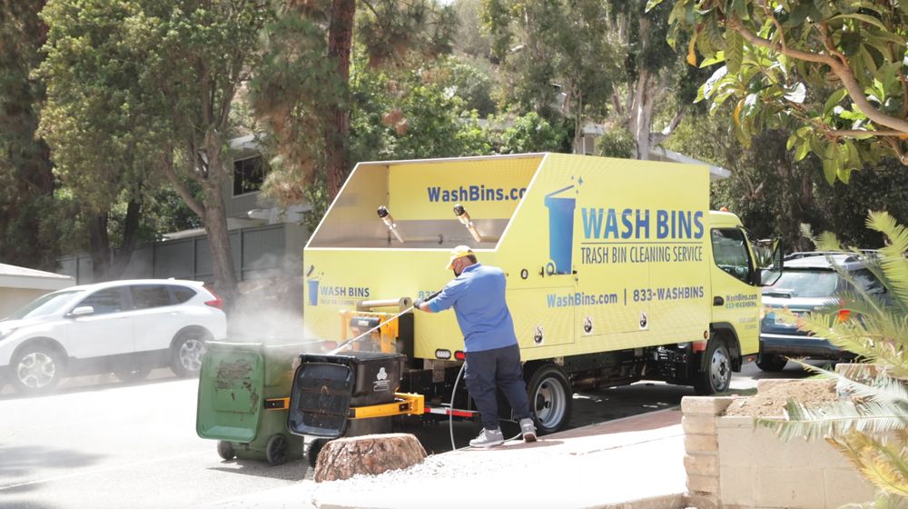 WASH BINS TRASH BIN CLEANING SERVICE - Updated August 2024 - 21 Photos ...