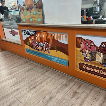DESERT DONUTS - Updated December 2024 - 409 Photos & 478 Reviews - 3134 ...