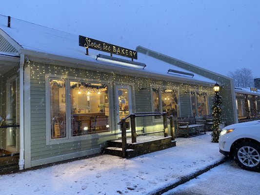 STOWE BEE BAKERY & CAFE - 136 Photos & 181 Reviews - 1056 Mountain Rd ...