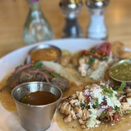 REDBIRD SCRATCH KITCHEN + BAR - Updated November 2024 - 356 Photos & 321 Reviews - 6444 North ...