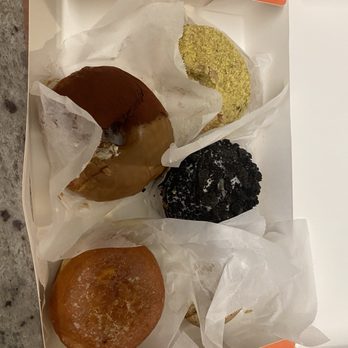 OLD FERRY DONUT - Updated July 2024 - 223 Photos & 87 Reviews - 3513 W ...