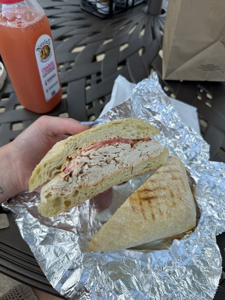 FEAST GOURMET MARKET AND EATERY - Updated October 2025 - 37 Photos & 30 ...