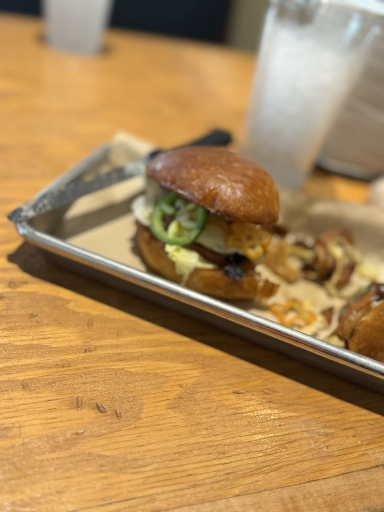 HOPDODDY BURGER BAR - Updated September 2025 - 243 Photos & 299 Reviews ...