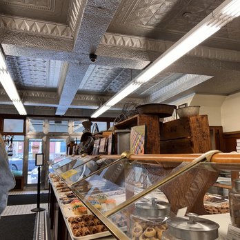 TERMINI BROS BAKERY - Updated December 2024 - 461 Photos & 447 Reviews ...