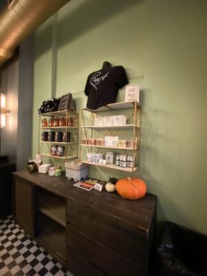 HOMETOWN ROOTS - Updated October 2025 - 105 Photos & 104 Reviews - 136 ...