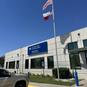 GARLAND VA MEDICAL CENTER - Updated July 2025 - 14 Photos - 2300 Marie ...