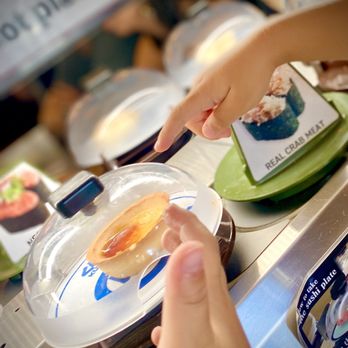 KURA REVOLVING SUSHI BAR - Updated July 2024 - 2175 Photos & 1197 ...
