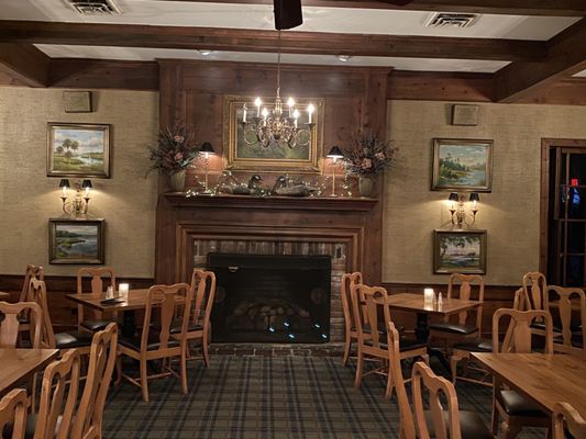 CLARK’S INN AND RESTAURANT - Updated July 2025 - 226 Photos & 323 ...