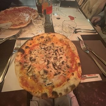 EMMA PIZZERIA - Updated June 2024 - 328 Photos & 213 Reviews - Via dei ...