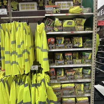 MENARDS - Updated December 2025 - 11 Photos & 22 Reviews - 1357 Capitol ...