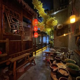 CHONG QING LAO ZAO - Updated October 2025 - 1459 Photos & 447 Reviews ...