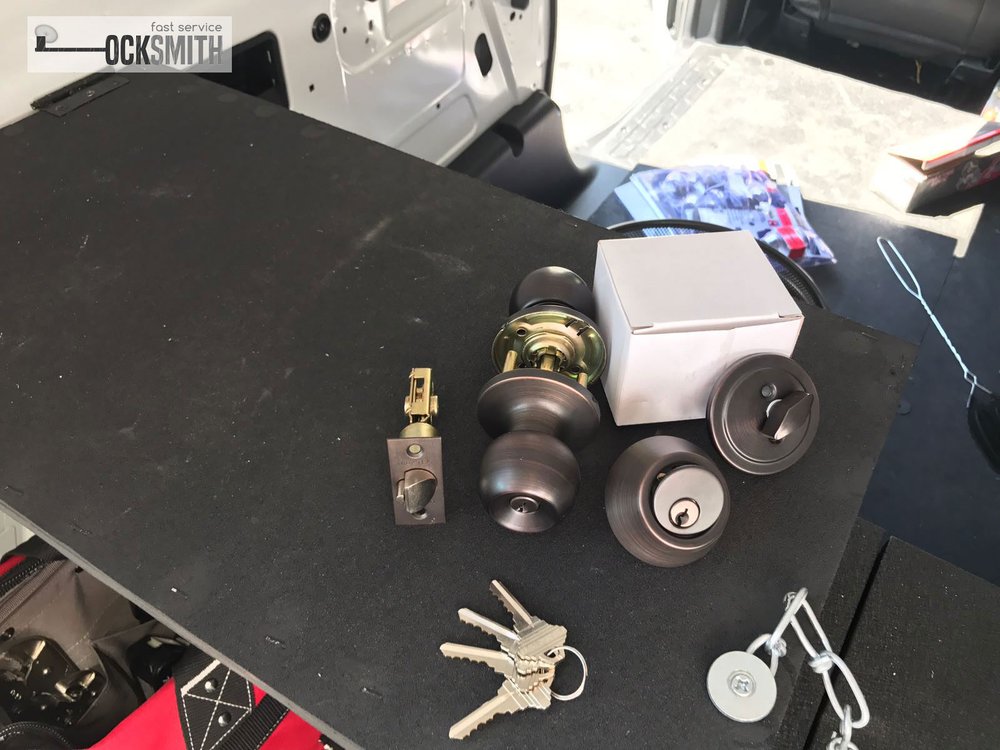 LOCAL LOCK - Updated April 2024 - Sacramento, California - Keys ...