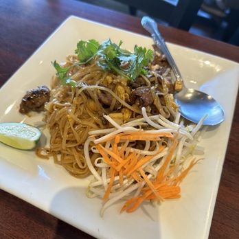 LONG BEACH THAI RESTAURANT - Updated October 2024 - 1650 Photos & 1490 ...