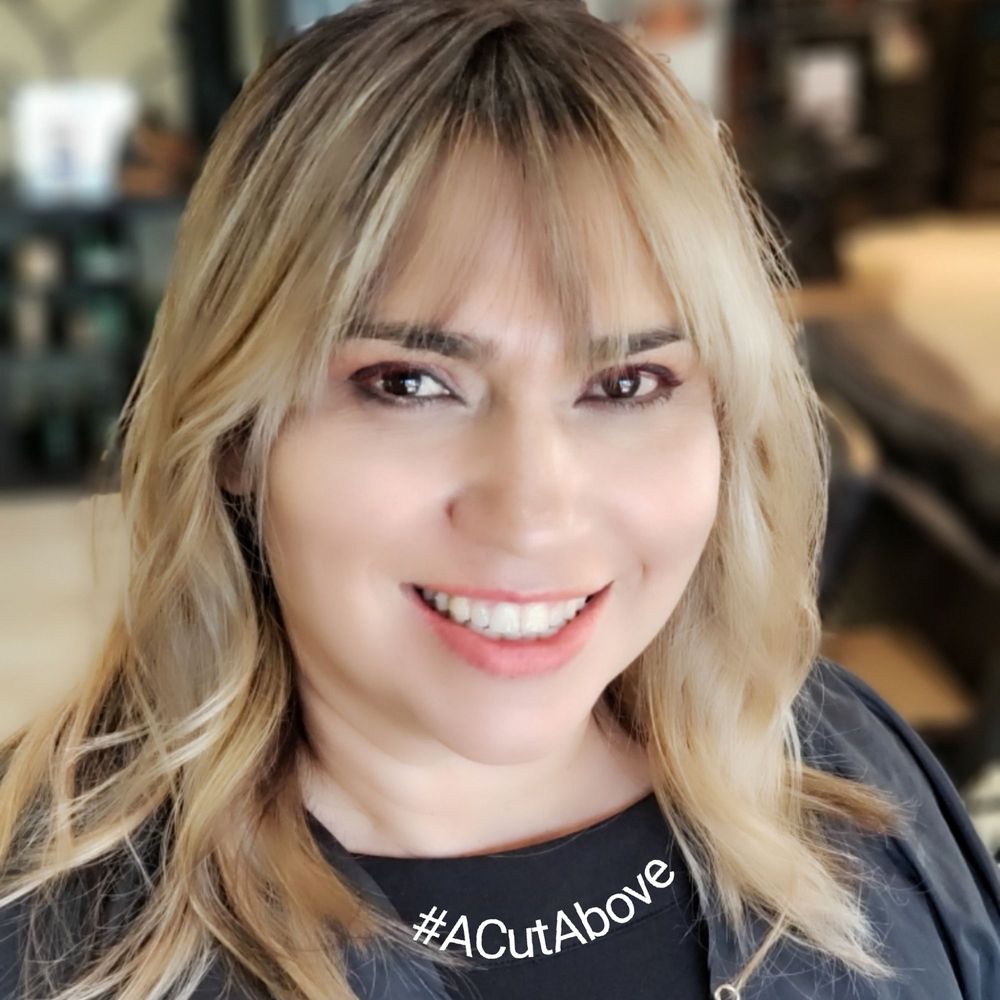 Ashley Laing's Instagram, Twitter & Facebook on IDCrawl