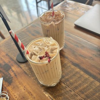 PAVÓN COFFEE DEN - Updated July 2024 - 77 Photos & 38 Reviews - 1216 W ...