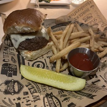 THE RYLAND INN - Updated December 2025 - 285 Photos & 220 Reviews - 115 ...