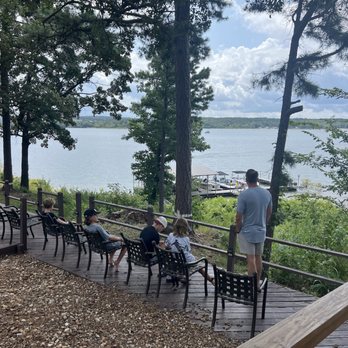 JANSSEN’S LAKEFRONT RESTAURANT - Updated November 2025 - 52 Photos ...