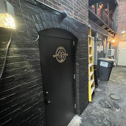 HECATE - Updated July 2025 - 196 Photos & 127 Reviews - 48 Gloucester ...