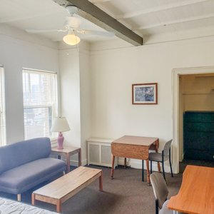 DWIGHT LOFTS - 13 Photos & 15 Reviews - 642 S Clark St, Chicago ...