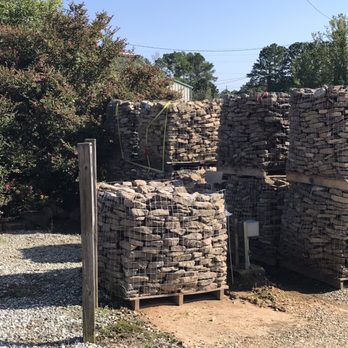 STOVALL - Updated December 2025 - 10 Photos - 11011 Veterans Pkwy ...