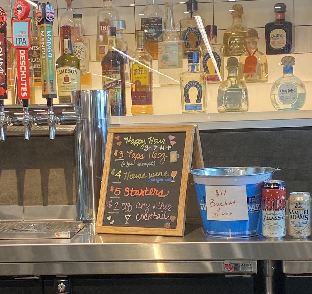 HYVEE - Updated May 2026 - 19 Photos - 18755 70th Way N, Maple Grove ...