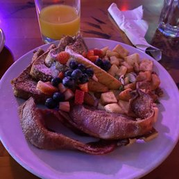 DOTS CAFE - Updated November 2024 - 176 Photos & 452 Reviews - 2521 SE ...