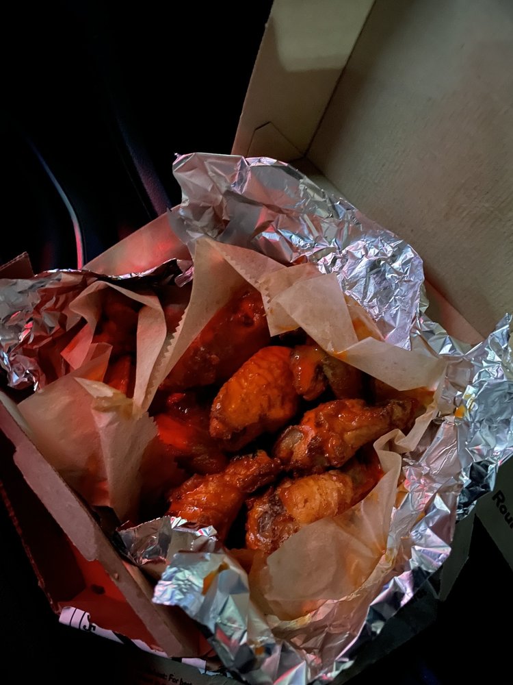 ROUND TABLE PIZZA - Updated October 2025 - 81 Photos & 90 Reviews - 208 ...