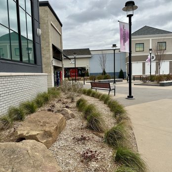 TULSA PREMIUM OUTLETS - Updated December 2025 - 22 Photos & 10 Reviews ...