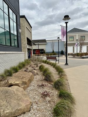TULSA PREMIUM OUTLETS - Updated March 2025 - 19 Photos - 801 E Outlet ...