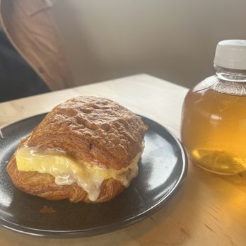 COMMON GOOD BAKERY - Updated May 2024 - 114 Photos & 149 Reviews - 537 ...