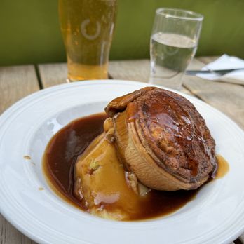 The Best 10 Restaurants near Theatre Royal Haymarket in London - Yelp