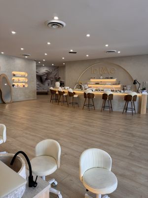 LE REVE BEAUTY LOUNGE - Updated January 2026 - 41 Photos & 28 Reviews ...
