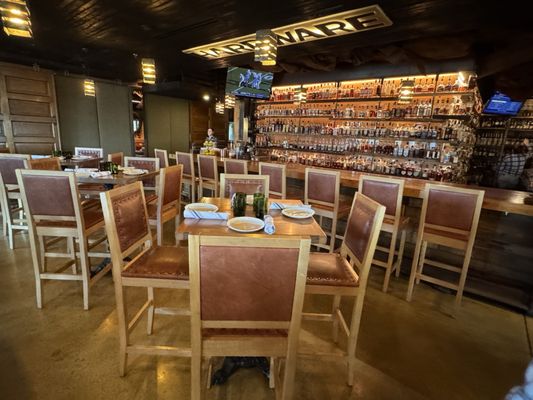 HARDWARE - Updated December 2025 - 834 Photos & 768 Reviews - 2000 W ...