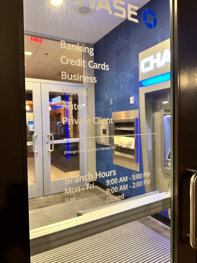 CHASE BANK - Updated September 2025 - 26 Reviews - 17585-A Harvard Ave ...