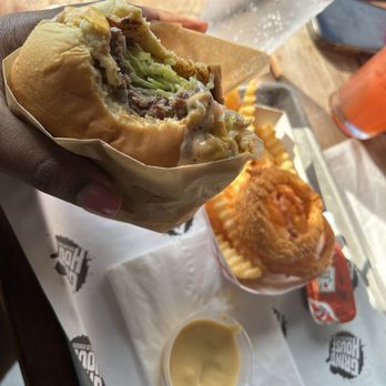 GRINDHOUSE KILLER BURGERS - Updated December 2025 - 467 Photos & 411 ...