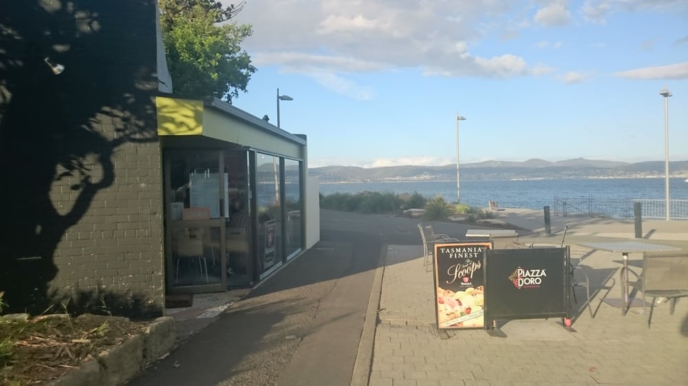 SANDY BAY BEACH WOODFIRED PIZZA - 7A Beach Rd, Sandy Bay Tasmania ...