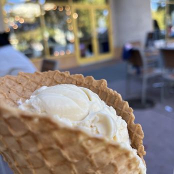 DAVIS CREAMERY - Updated May 2024 - 359 Photos & 366 Reviews - 113 E St ...