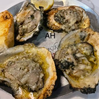 HALF SHELL OYSTER HOUSE - Updated January 2026 - 507 Photos & 515 ...