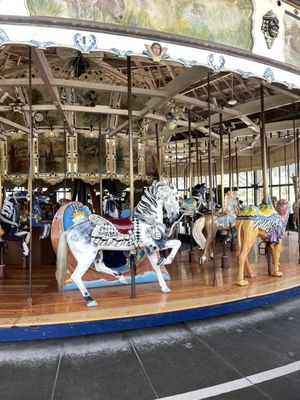 GOLDEN GATE PARK CAROUSEL - Updated October 2024 - 115 Photos & 110 ...