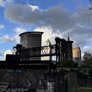 BREWDOG - CLEVELAND - Updated March 2025 - 320 Photos & 176 Reviews ...