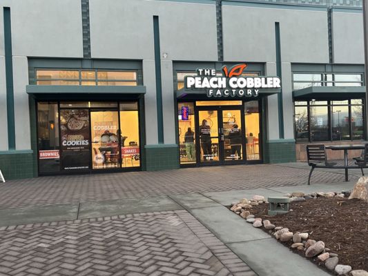 PEACH COBBLER FACTORY - Updated September 2025 - 29 Photos & 24 Reviews - 8286 Northfield Blvd ...