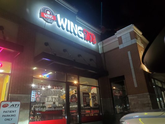 WING SNOB - Updated August 2024 - 14 Reviews - 3415 E Saginaw St ...